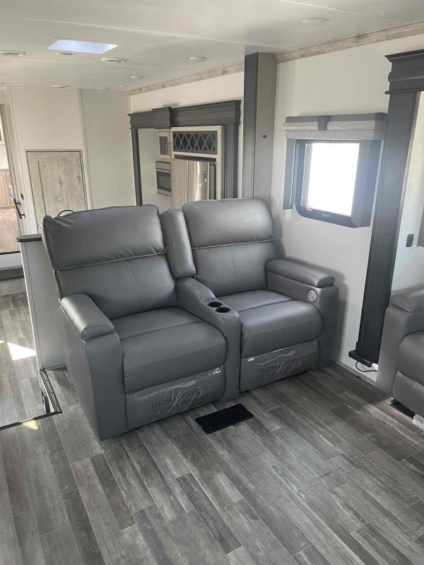 2022 Keystone RV Alpine 3700 FL Fifth Wheel in Paducah, KY | Trailer Trader