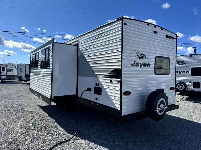 2025 Jayco Jay Flight SLX 330 TBS Travel Trailer in Mayfield, KY ...
