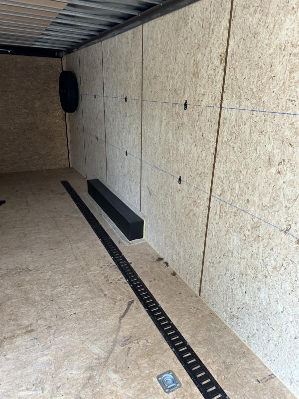 24' Enclosed trailer *12" extra interior height* in Leander, TX ...