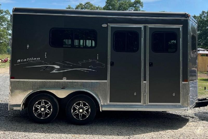 Homesteader Horse trailers for sale - TrailersMarket.com