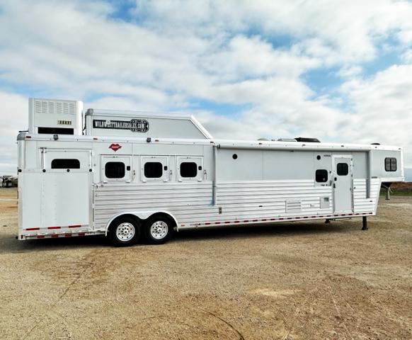 2021 Hart 4 Horse PC Load Living Quarters Horse Trailer in Shallowater ...