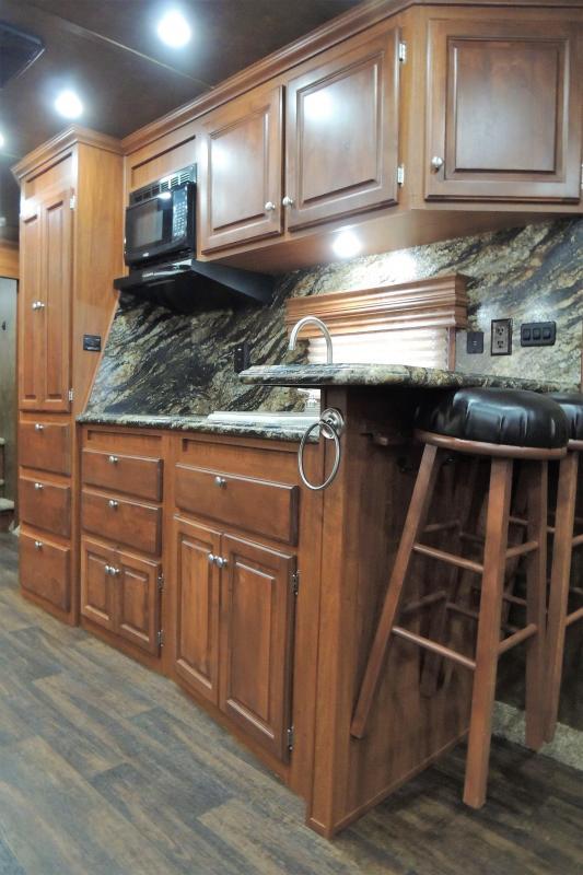 2019 Sundowner 3986OM Toy Hauler | Near Me | Trailer Classifieds