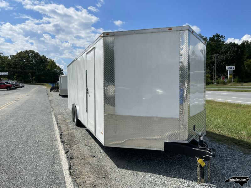 2022 Freedom Trailers 824ENCL-CUSTOM ENCLOSED White Panel Scratches DEL ...