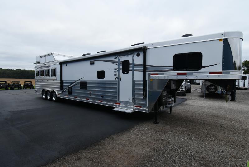 2025 Merhow Trailers Summit 8418 Dual Aisle Horse Trailer in Silver Lake, IN | Trailer Trader