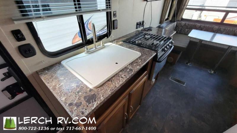 RVs for sale | Lerch RV | Fifth Wheels, Toy Haulers and Travel Trailers ...