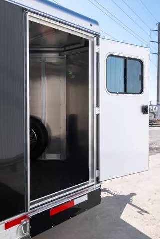 2026 Exiss 8 Pen Exhibitor Low Pro Trailer in Seguin, TX | Trailer Trader