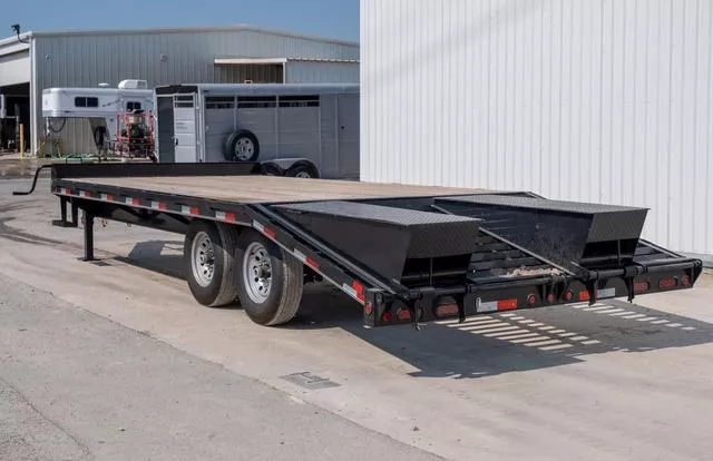 2022 Delco Trailers 20 FT Flatbed in Seguin, TX | Trailer Trader