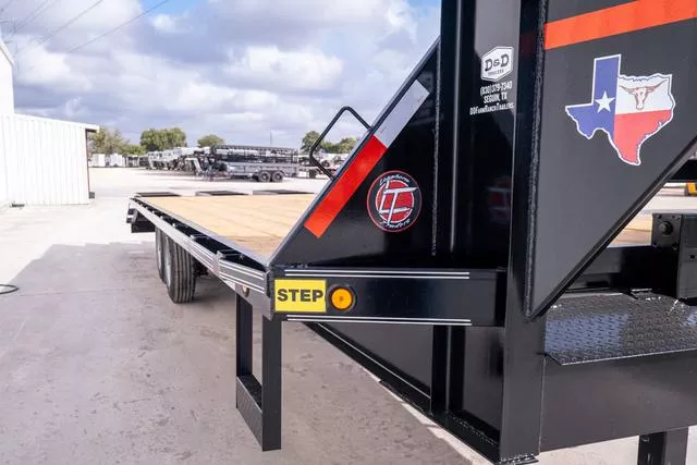 2025 Longhorn Trailers 25 Ft Flatbed Trailer in Seguin, TX | Trailer Trader