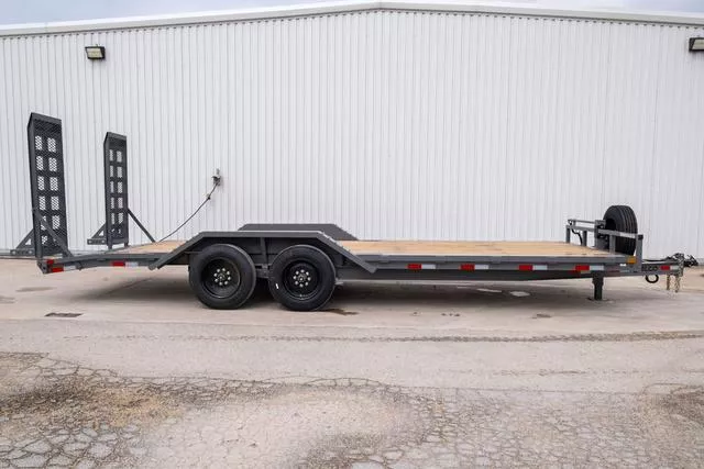 2025 Delco Trailers 22 Ft Car Hauler Trailer in Seguin, TX | Trailer Trader