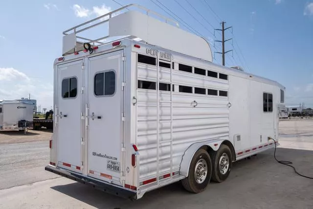 2014 Platinum Coach Trailers 3 Horse 8ft SW Living Quarters Trailer in ...