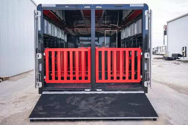 2024 Exiss 10 Pen Custom Low Pro in Seguin, TX | Trailer Trader