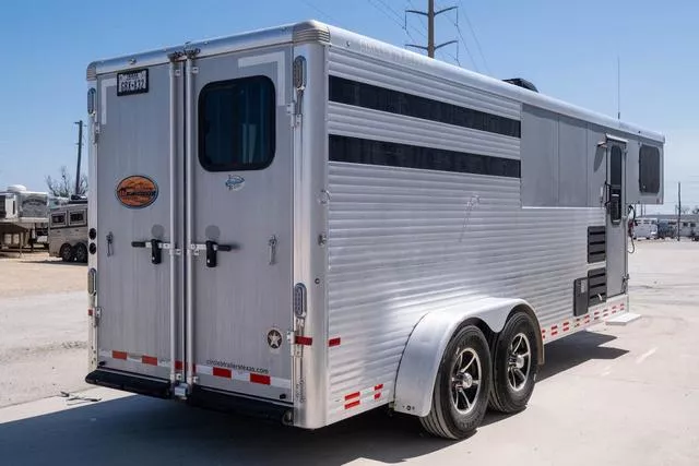 2016 Sundowner Trailers 3 Horse Santa Fe Living Quarters Trailer in ...