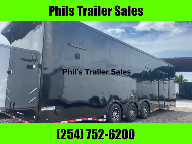 LATE MODEL Continental Cargo 32' 8' 4 INTERIOR ENCLOSED TRAILER RAMP ...