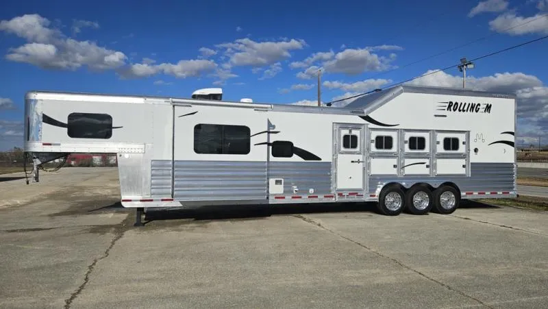 2026 Platinum Coach 4 Horse 15'6 Short Wall Living Quarters Trailer in ...