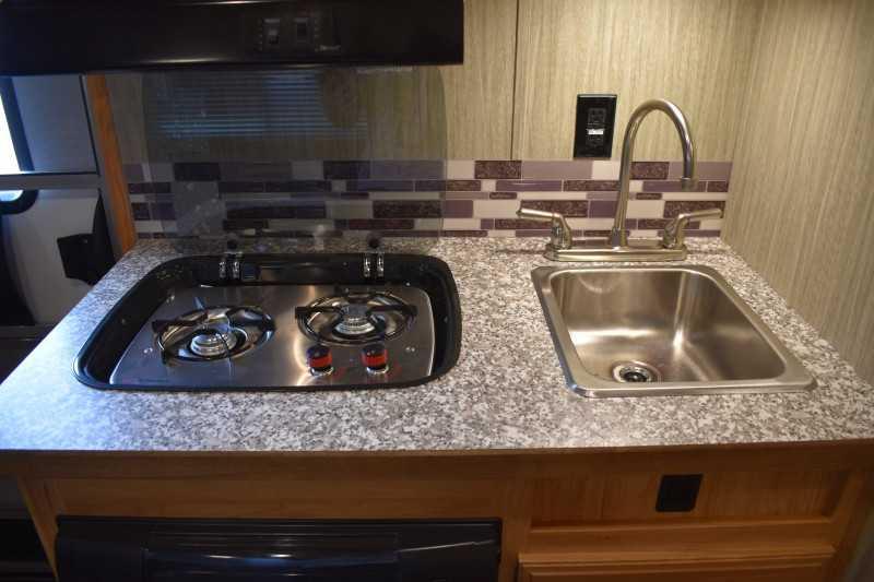 2022 Bison Trailers QUICK DRAW 7308 Horse Trailer | Near Me