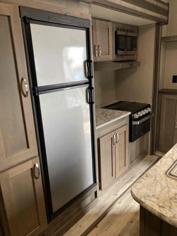 2019 Keystone RV 31FWMB Sprinter Campfire Fifth Wheel Campers | Near Me