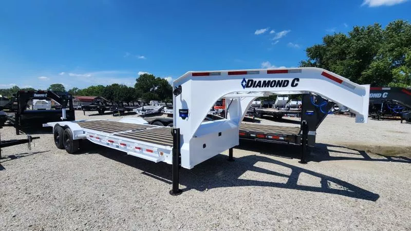 2025 Diamond C HDT-210 Gooseneck (03943) 24'X82" Hydraulic Tilt ...