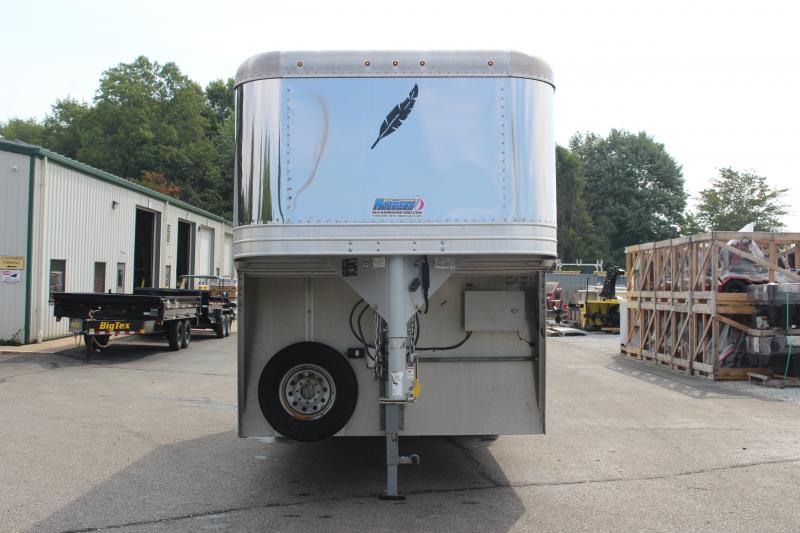 2014 Featherlite 8581-2HOA -STD Horse Trailer in Newbury, OH | Trailer Trader