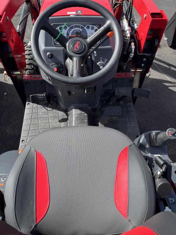 2023 Mahindra MAHINDRA MAX 26XLT HST LOADER Tractor