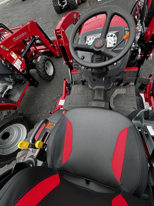 2023 Mahindra MAX 26XLT LOADER MOWER Tractor | Specialty Auto & RV ...