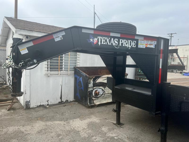 2022 Texas Pride 40'+5' Gooseneck Flatbed Trailer with Mammoth Ramps in ...