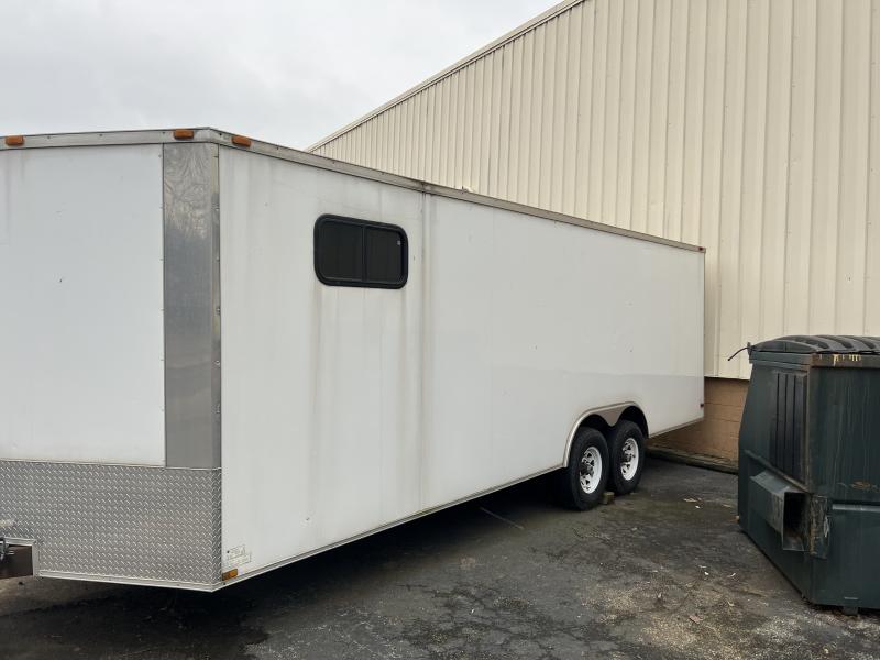 2012 Hurricane 8.5 x 24 Enclosed Trailer in Twinsburg, OH | Trailer Trader