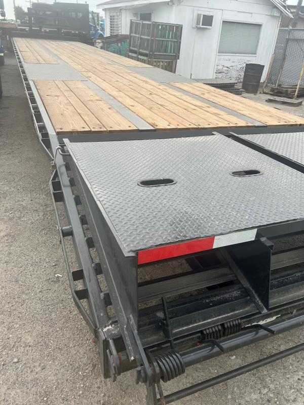 2022 Texas Pride 40'+5' Gooseneck Flatbed Trailer with Mammoth Ramps in ...