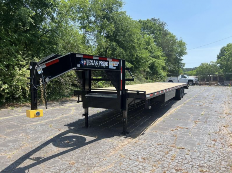 2022 Texas Pride 40' Tandem Dual Gooseneck Flatbed Trailer with Mammoth ...