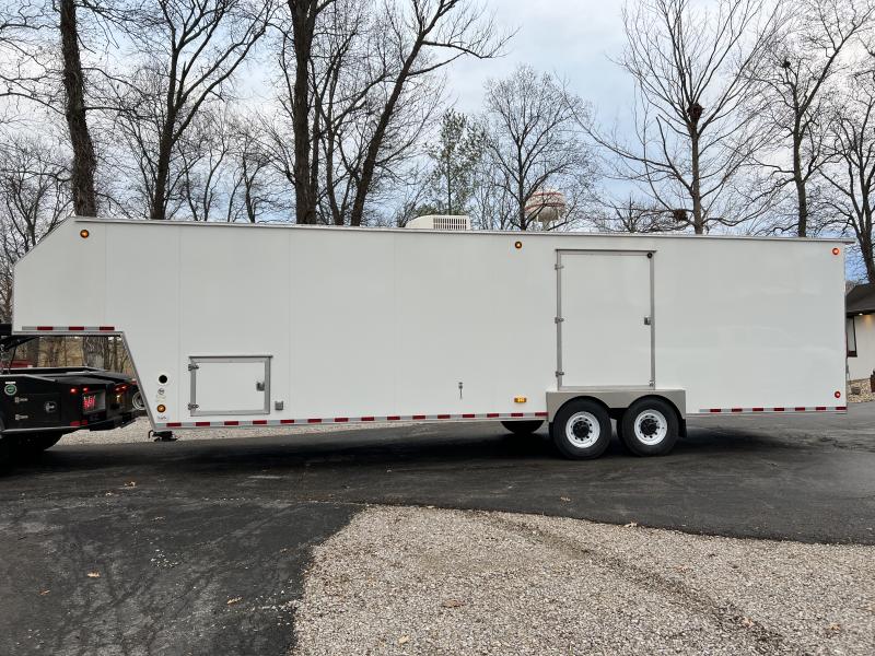 2013 Jensen 36' Gooseneck Enclosed Car Hauler in Jackson, MO | Trailer ...