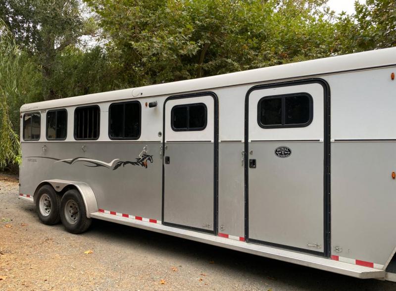 2013 Royal T Imperial 4 Horse Slant Load Gooseneck Trailer w/ Ramp ...