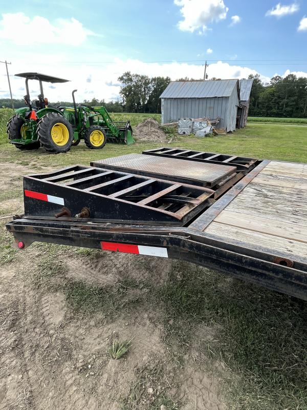 2005 Circle M 25'+5' Gooseneck Flatbed Trailer with Mega Ramps in ...