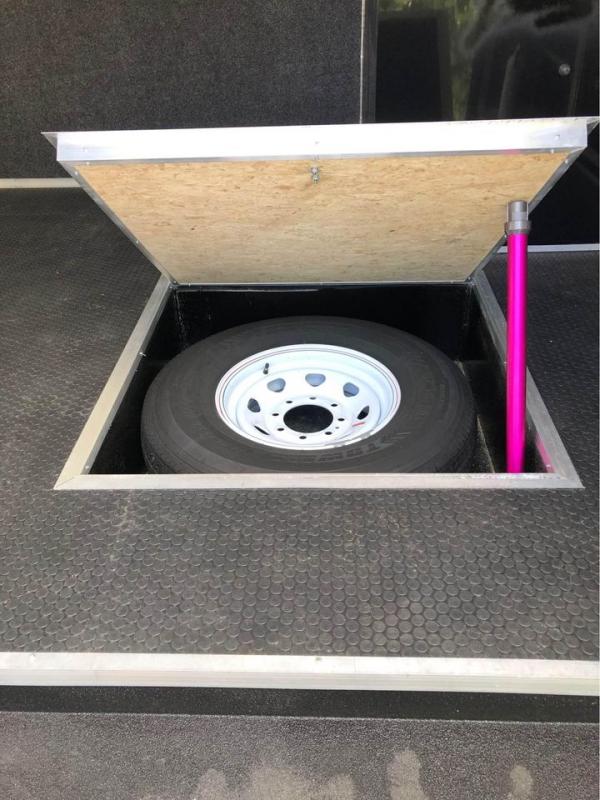 2021 Wells Cargo 8.5 x 32 Triple Axle Enclosed Race Car Hauler in ...