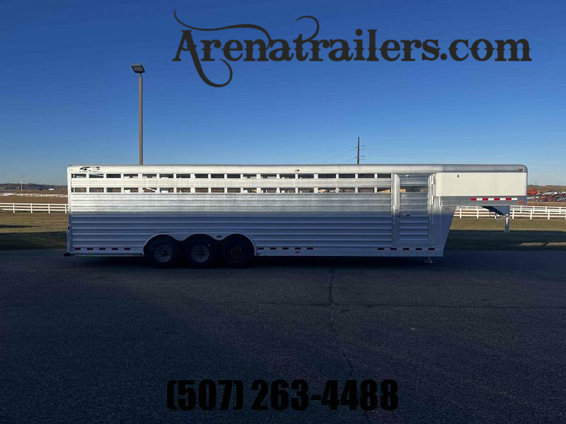 Livestock Trailers | Arena Trailer Sales | MN Horse Trailer Dealer in ...