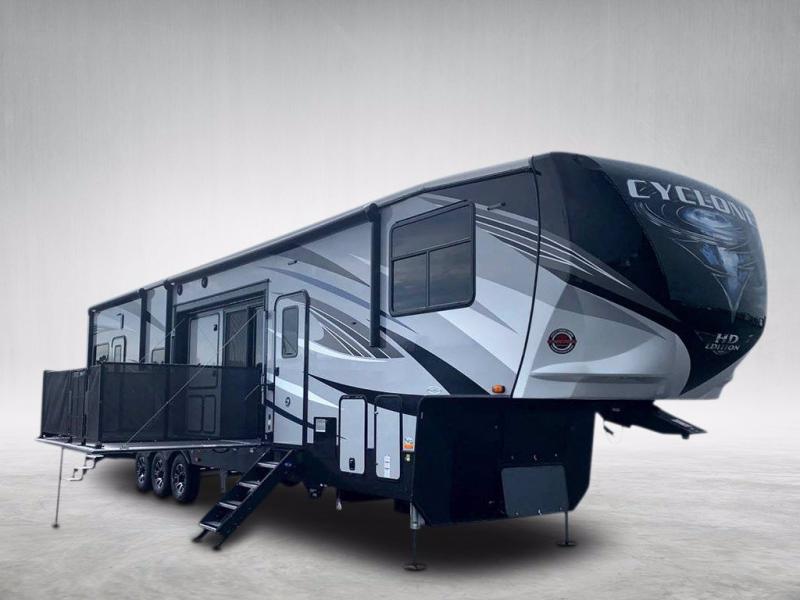 2021 Heartland RV CYCLONE 4270 in Breaux Bridge, LA | Trailer Trader