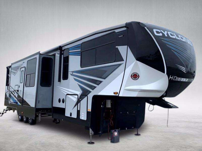 2021 Heartland RV CYCLONE 4006 in Defuniak Springs, FL | Trailer Trader