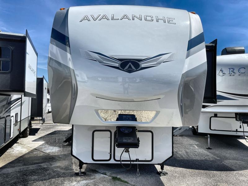 2022 Keystone RV AVALANCHE 390DS in Defuniak Springs, FL | Trailer Trader