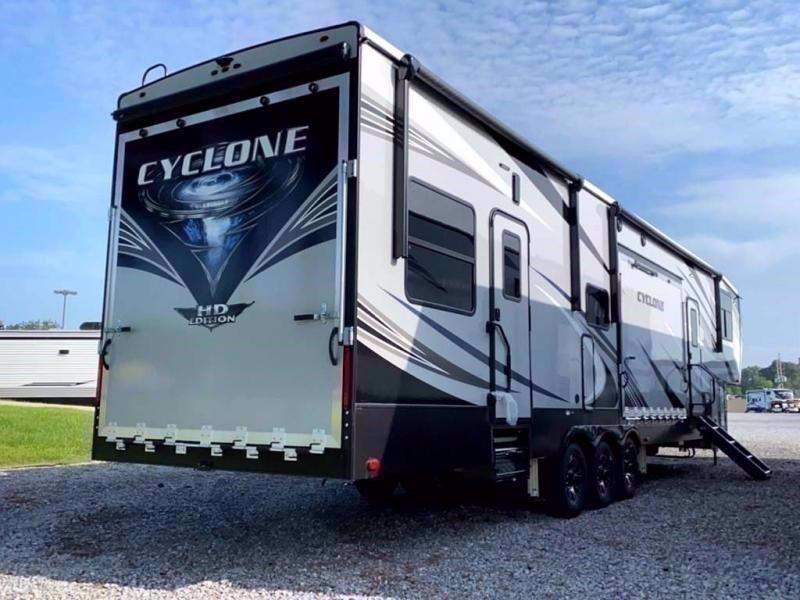 2021 Heartland RV CYCLONE 4270 in Breaux Bridge, LA | Trailer Trader