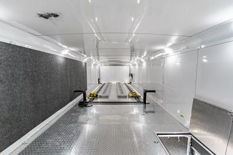 2023 Logan Coach RIOT 4H BP CUSTOM STACKER Horse Trailer in North ...