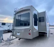 2013 Redwood 36RL in Omaha, NE | Trailer Trader