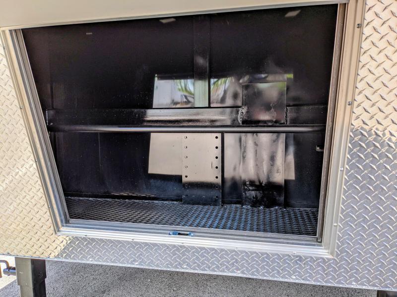Bravo Trailers Star Gooseneck 8.5 x 36 Cargo Enclosed Trailer in O ...
