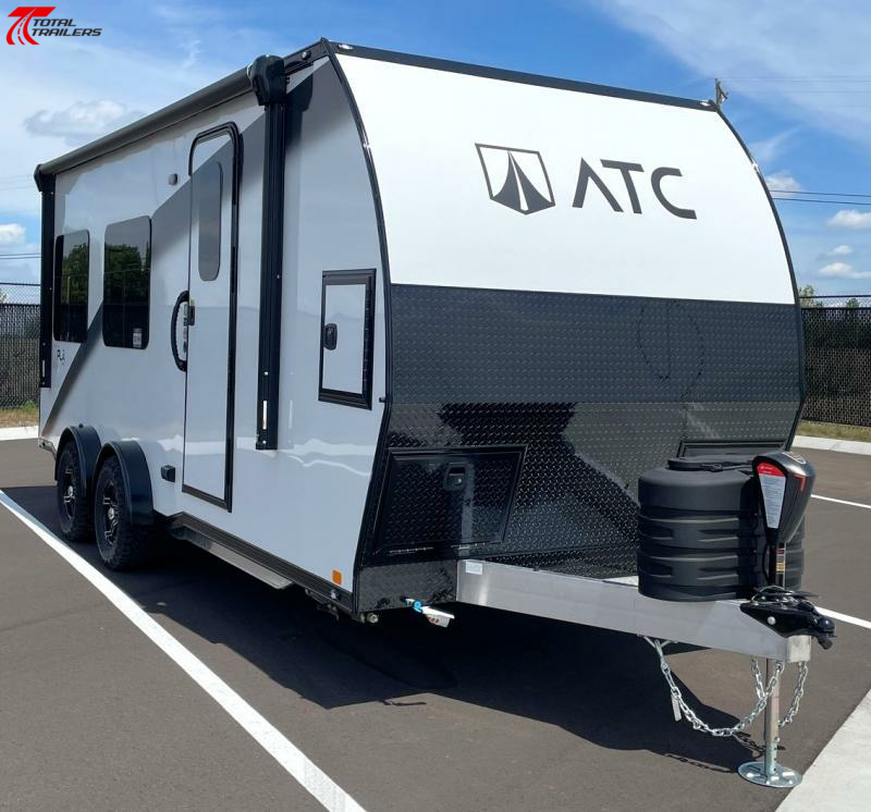 ATC PLA 450 (2016) Aluminum Toy Hauler w/ Happijac Bed, Desk, Rear ...