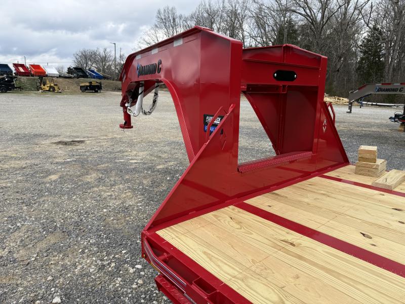 2025 Diamond C FMAX212 GOOSENECK Trailer 30’ HYDRO DOVE & JACKS ...