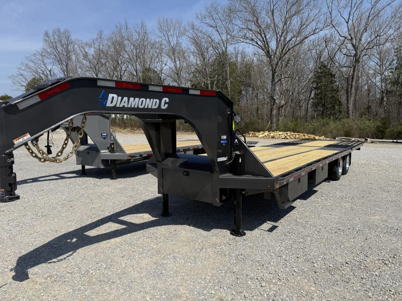 2025 Diamond C FMAX212 32' x 102" GOOSENECK Trailer PACESETTER EDITION ...