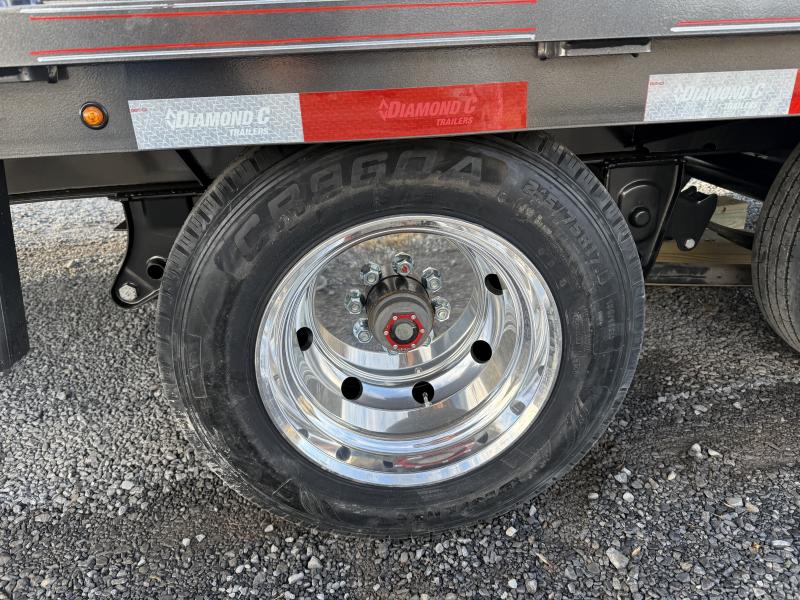 2025 Diamond C FMAX212 GOOSENECK Trailer 40’ PACESETTER EDITION LOADED ...