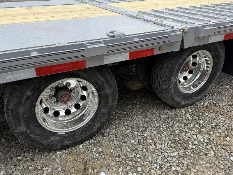 2025 Diamond C FMAX210 GOOSENECK Trailer 30’ HYDRO JACKS & DOVE ...