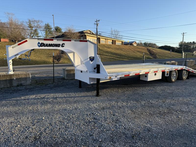 2025 Diamond C FMAX210 GOOSENECK Trailer 30’ HYDRO DOVE & JACKS 25K G.V ...