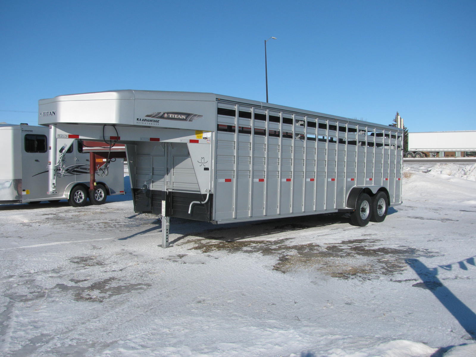 Home | RVs and Trailers in Brandon, MB | Travel Trailers | Utility ...