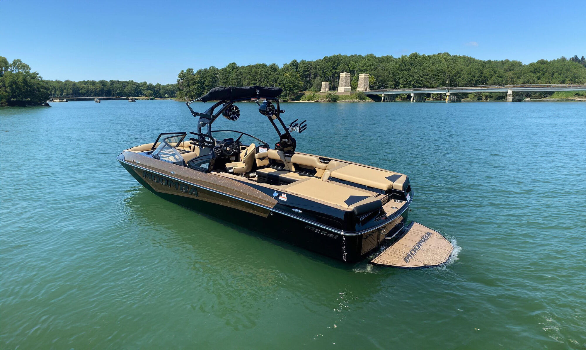 Home | Apollo Marine