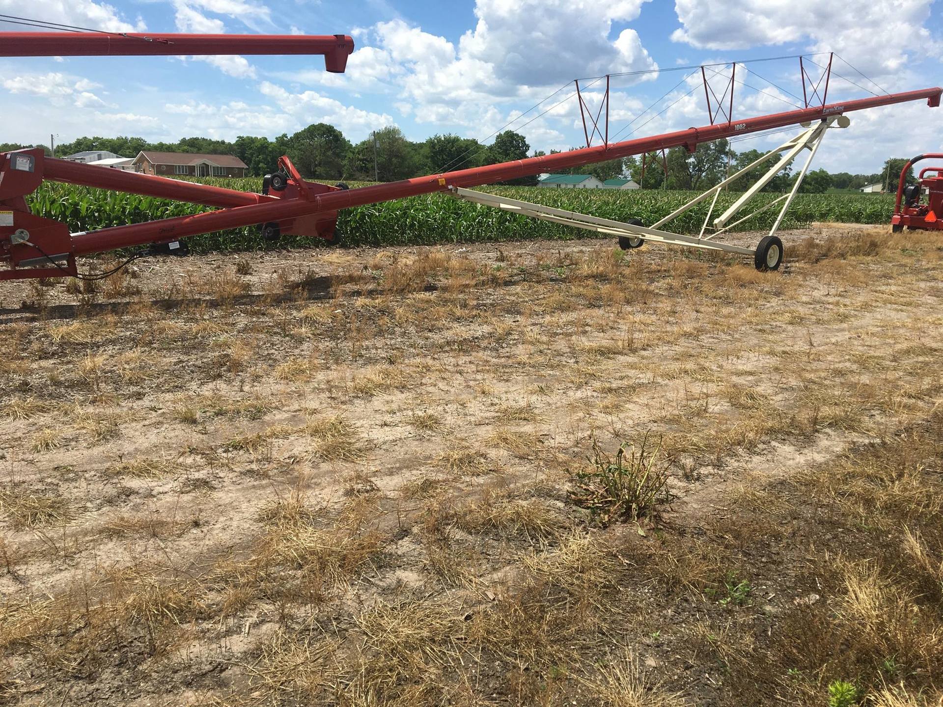 Farm King Augers | Hinshaw Trailer Sales | Dump, Enclosed, Utility and ...