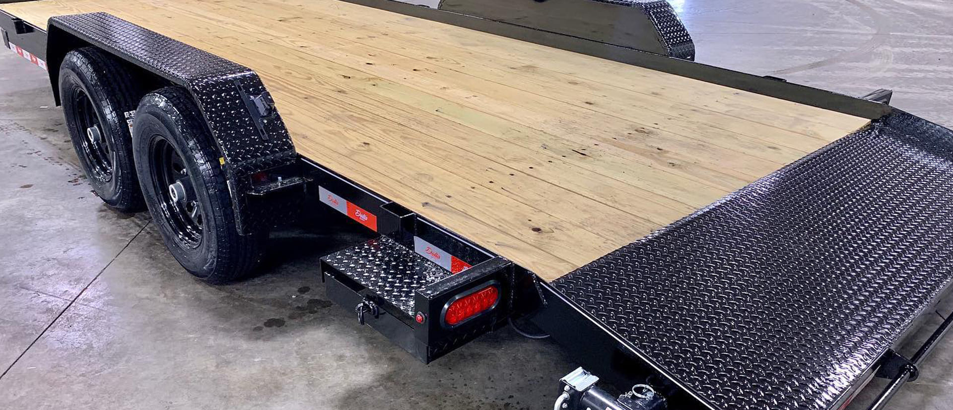 Home | Shop High-quality Trailers in Green Bay, WI - ROLLIN-ON TRAILER ...